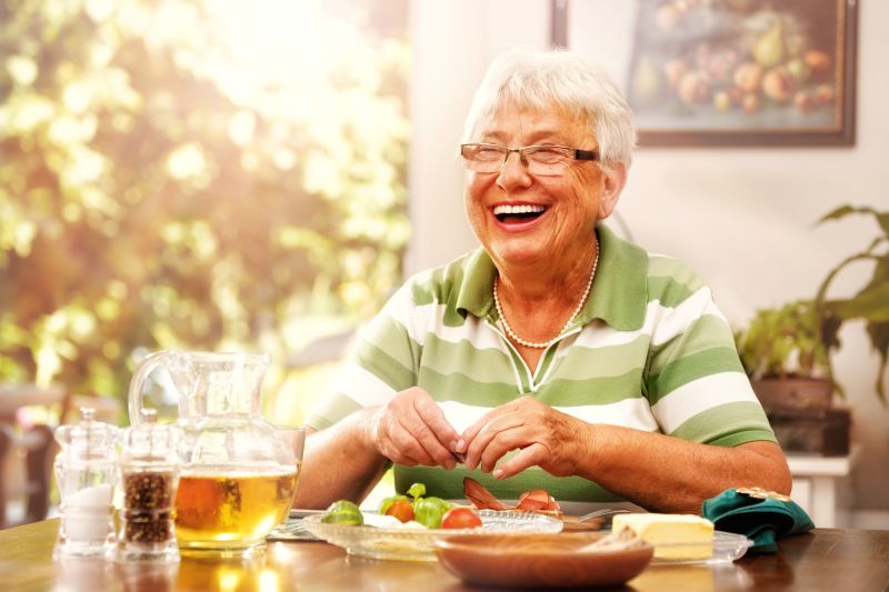 Eating with Your New Teeth: A Guide for Denture Wearers